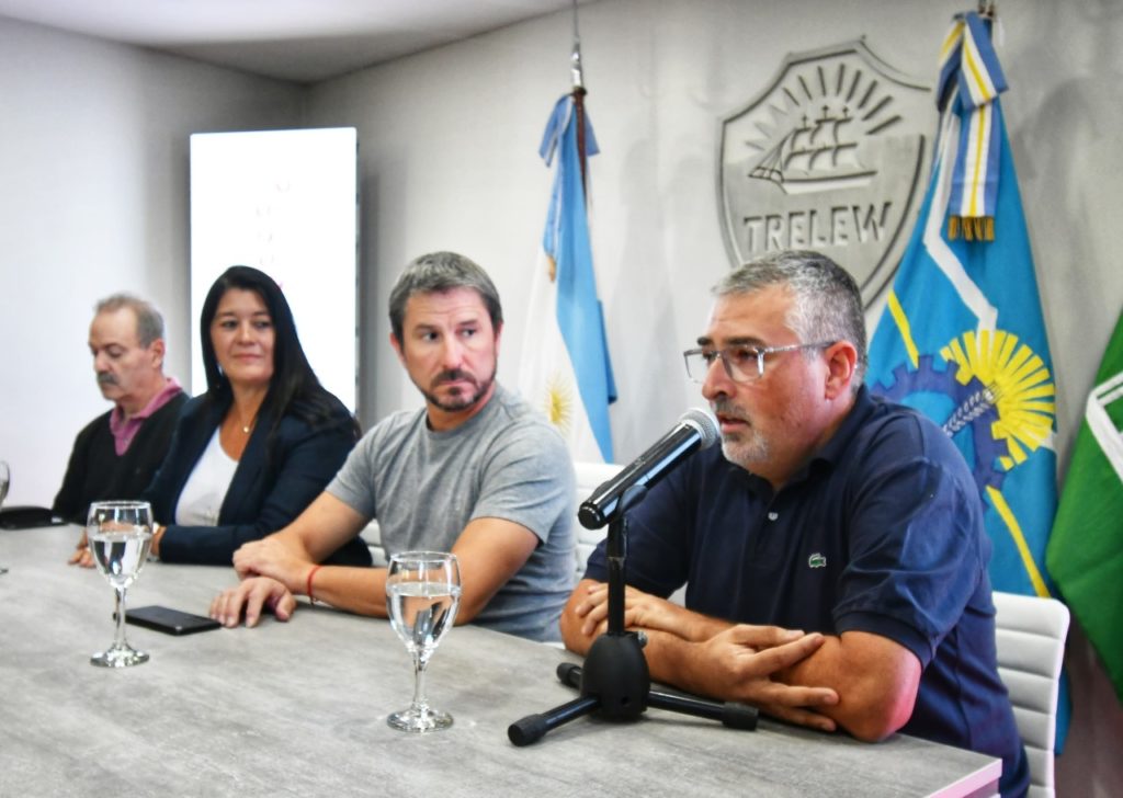 Merino presentó el II Festival del Carnaval y el Canto – Municipalidad ...